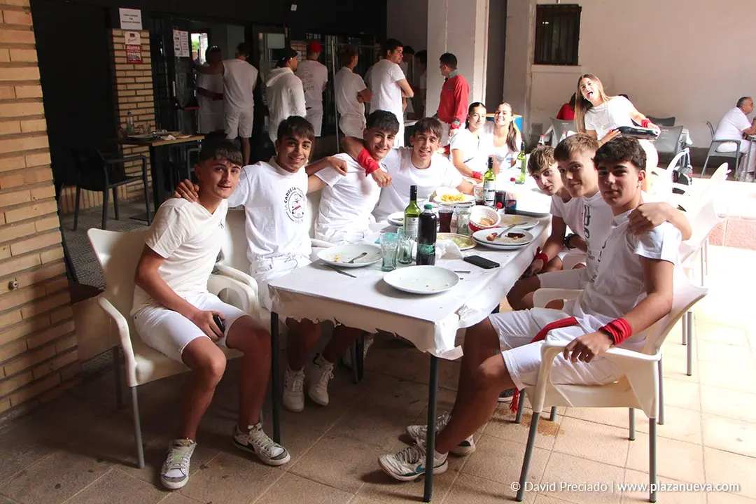 Así fue el cohete de las Fiestas de Tudela 2025 con Protección Civil ...
