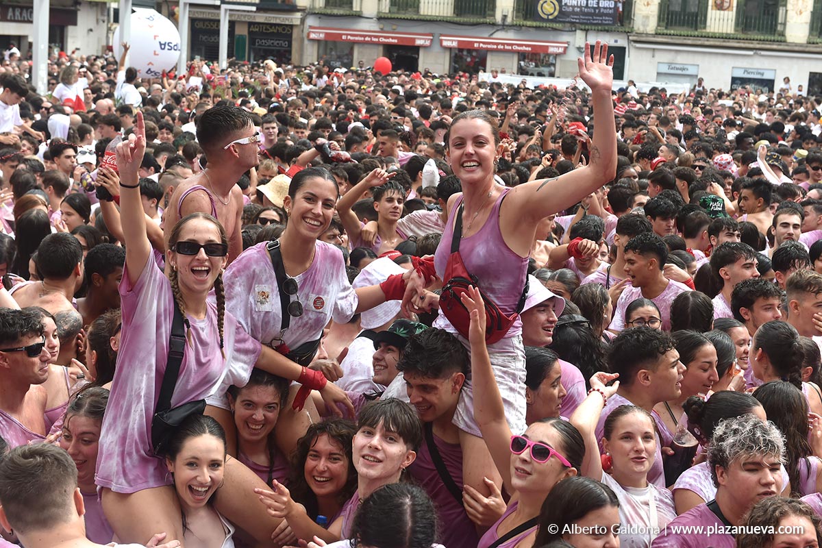 Así fue el cohete de las Fiestas de Tudela 2025 con Protección Civil ...